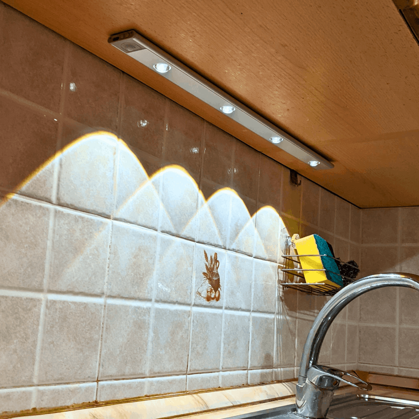 LED Svetlo sa senzorom pokreta 60cm – Kiwi shop